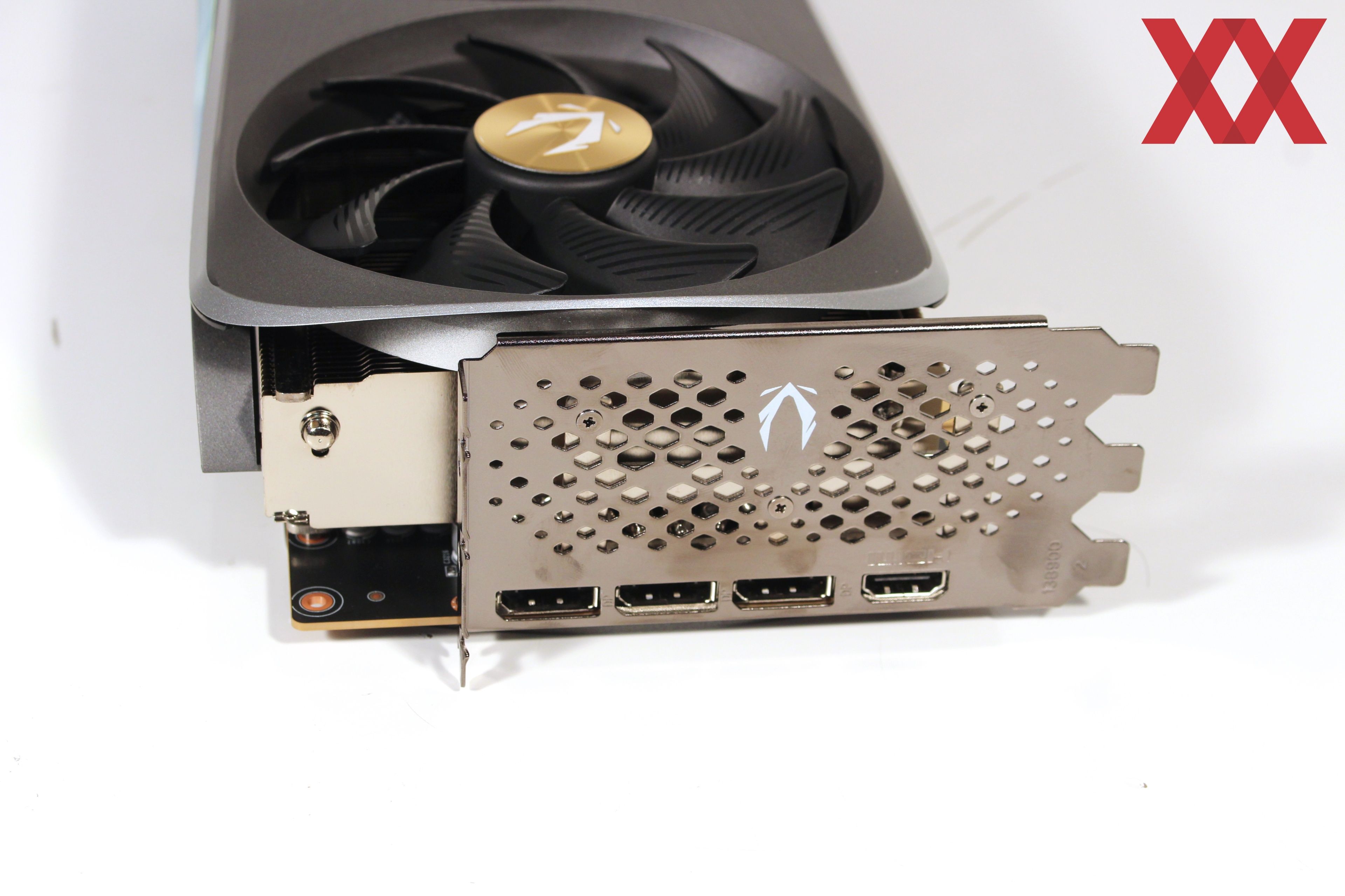 Vorgestellt: ZOTAC Gaming GeForce RTX 4090 AMP Extreme AIRO - Hardwareluxx