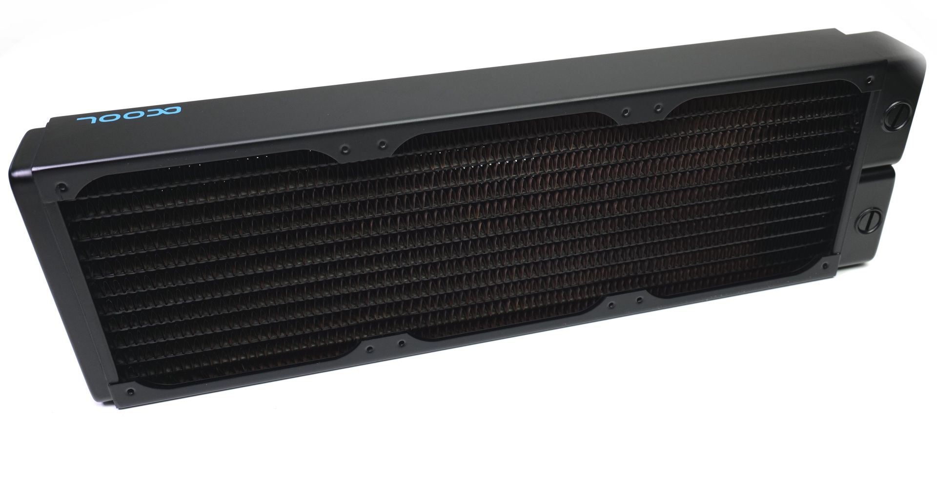 Тест и обзор: Alphacool Core Storm 360mm XT45 – производительная ...