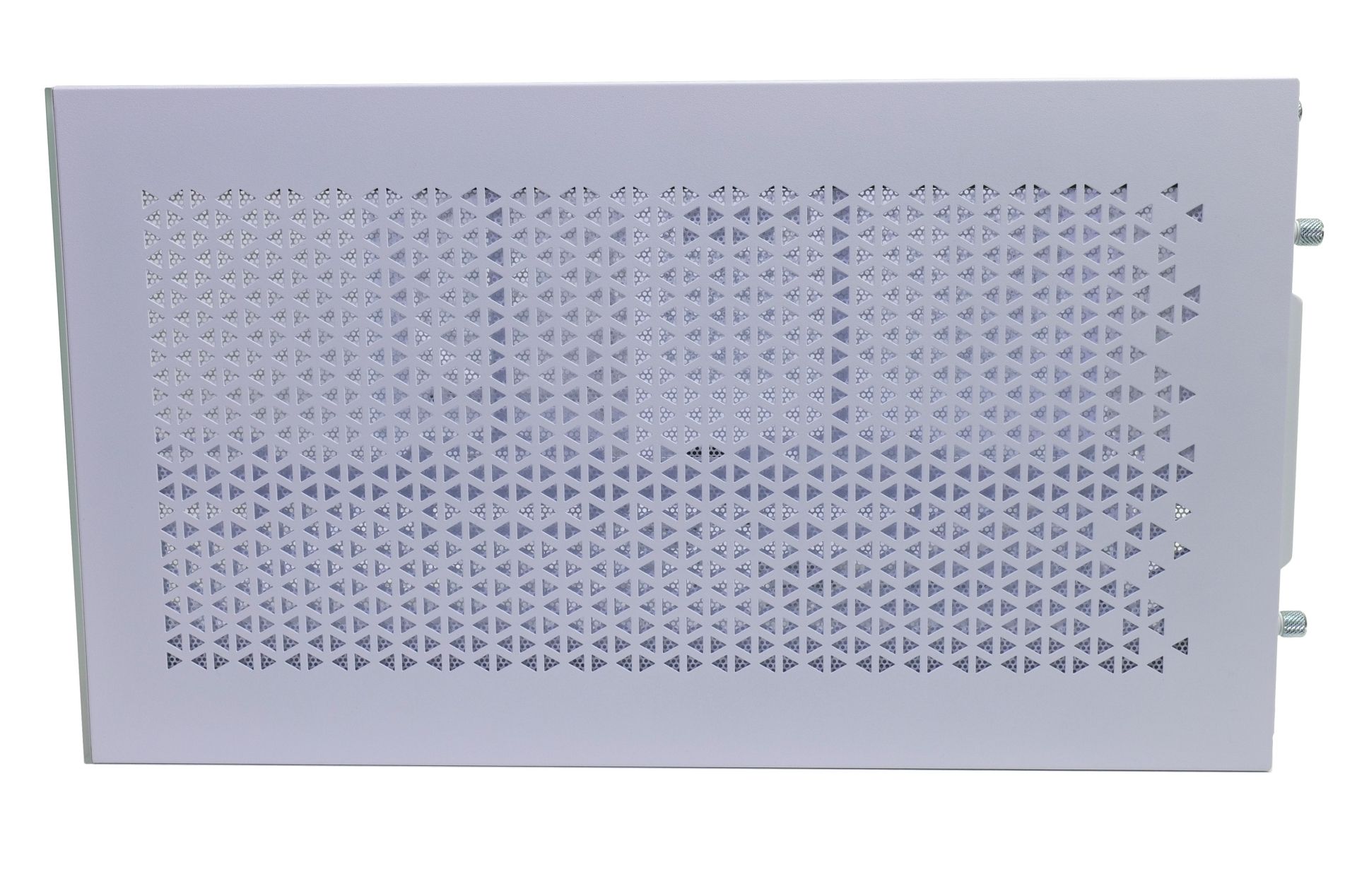 Тест и обзор: XPG Invader X BTF — панорамный корпус для материнских ...