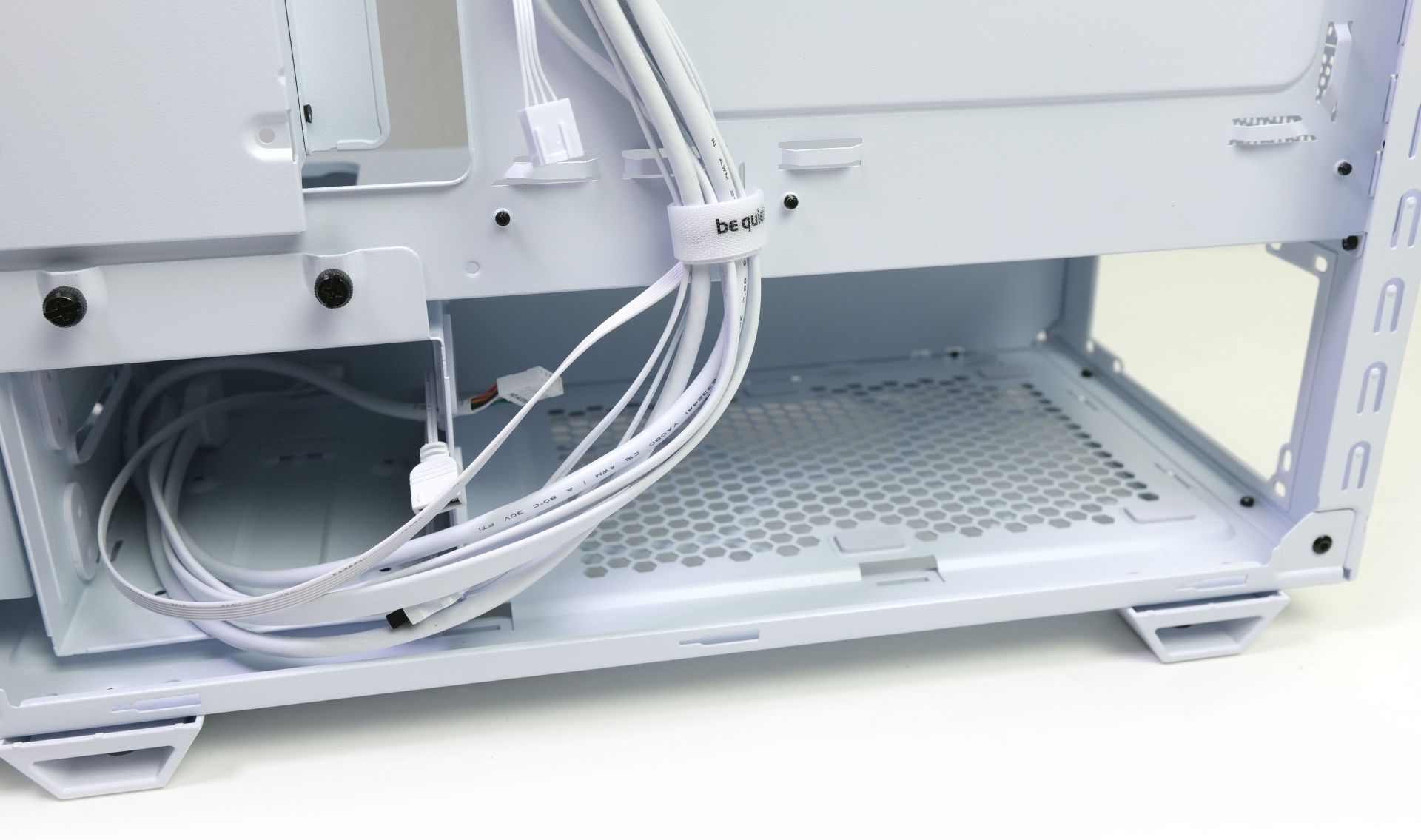 be quiet! Pure Base 501 DX im Kurztest: Die elegante RGB-Variante ...