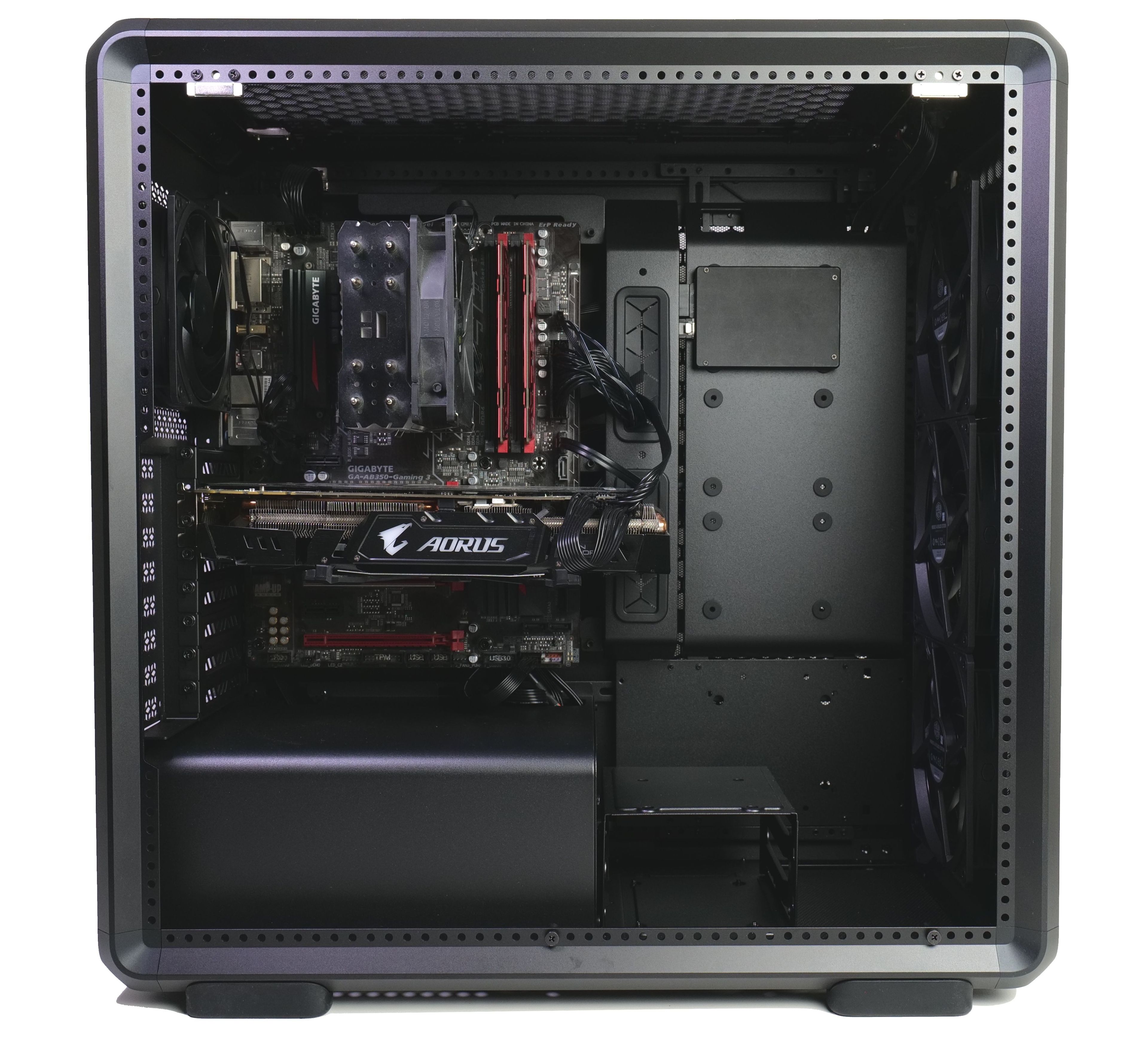 Cooler Master MasterFrame 600 im Test: Exo-Struktur sorgt für ...