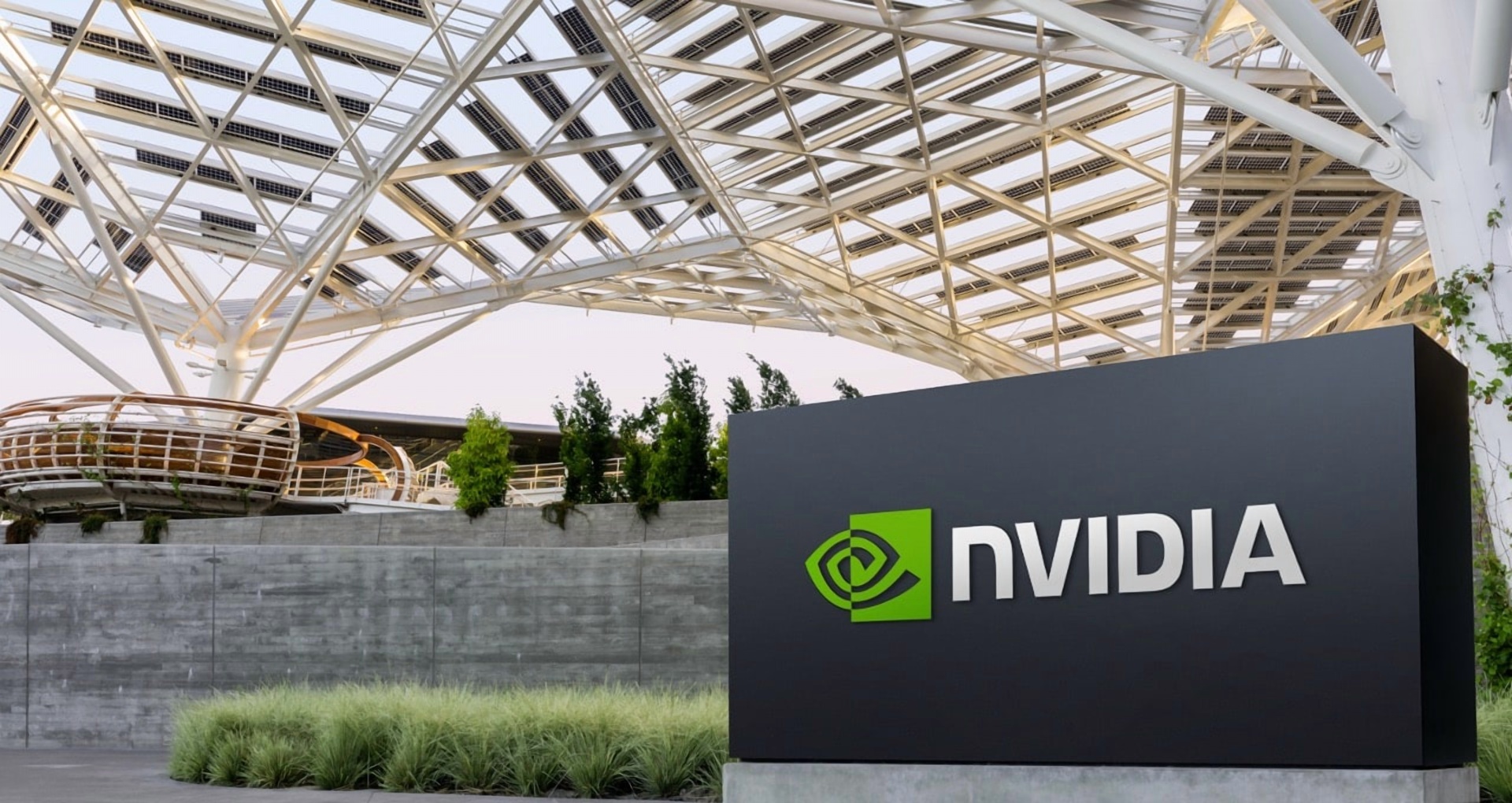 Экспорт снова открыт: AMD и NVIDIA возобновили поставки ускорителей MI308 и H20 в Китай ...
